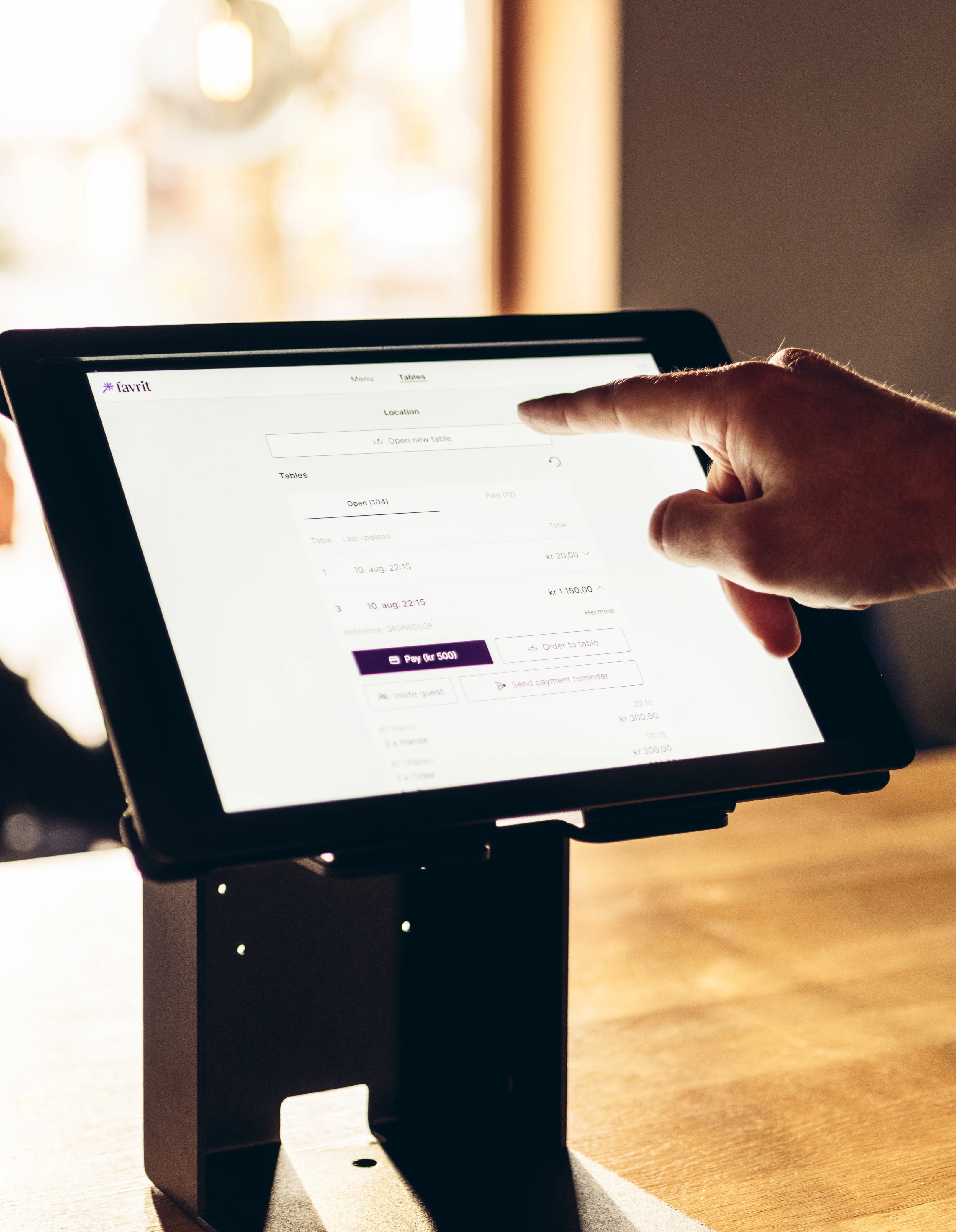 Tablet stands – Favrit